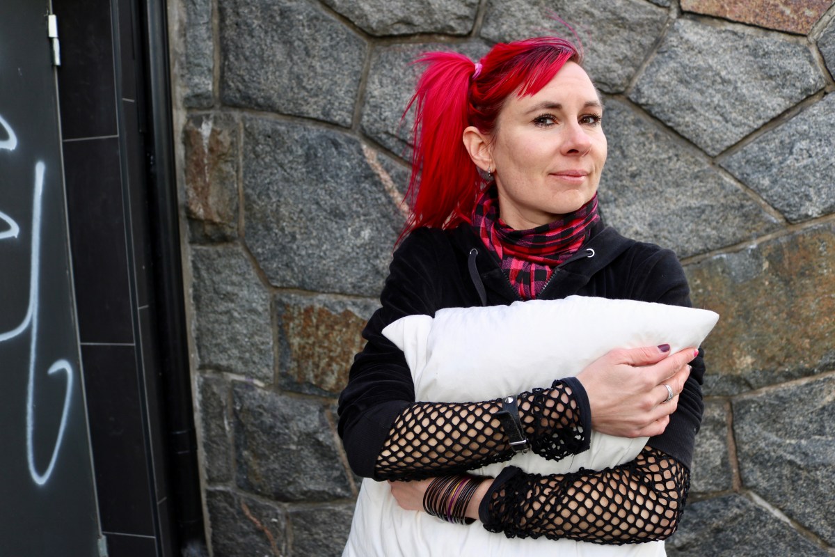 Förläggare om poesi # 10 (Louise Halvardsson, Poesiwerken publishing ...