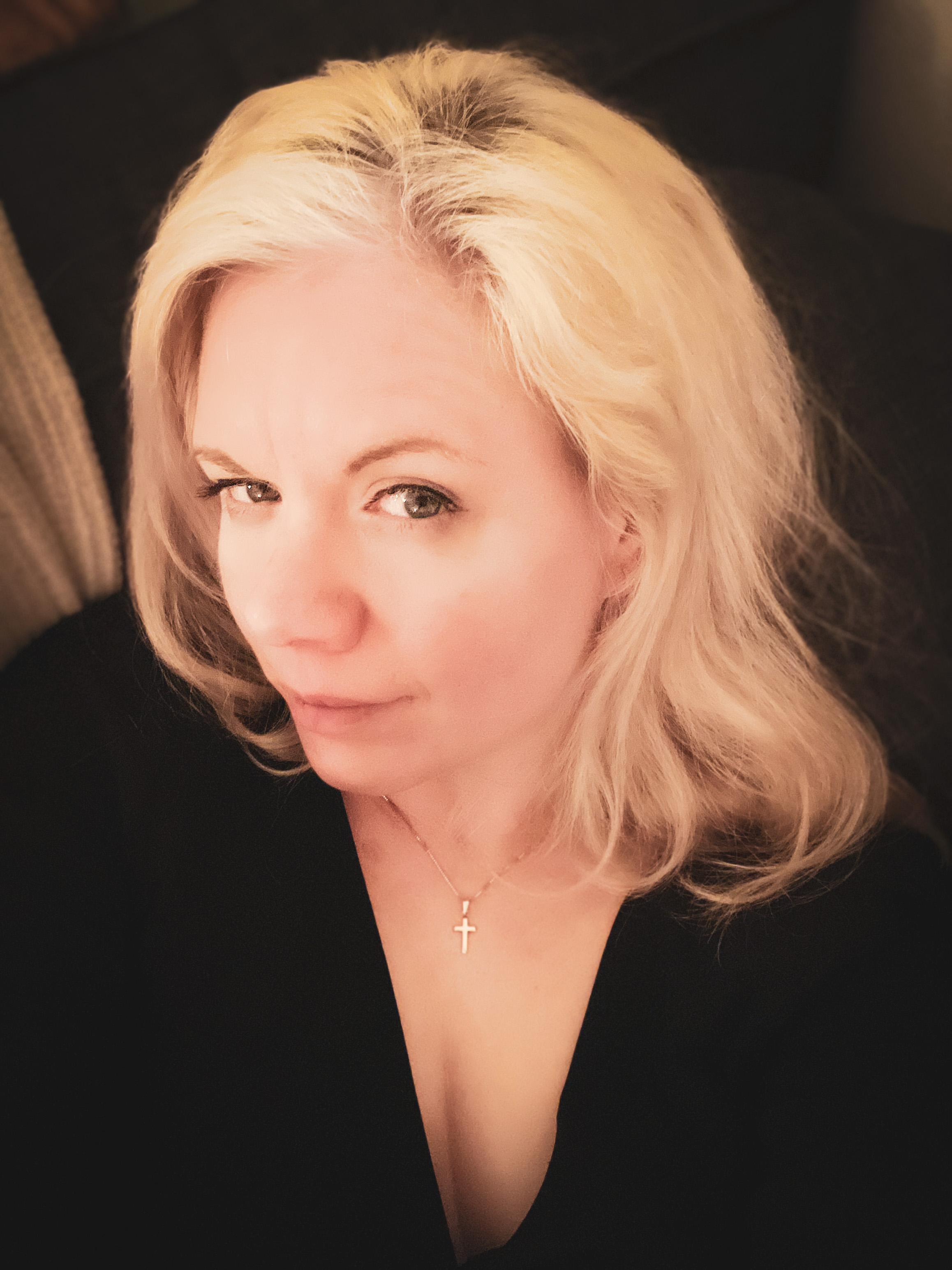 Fredagsintervju med Hillevi Norburg – Nickopoet – Mer poesi till folket!